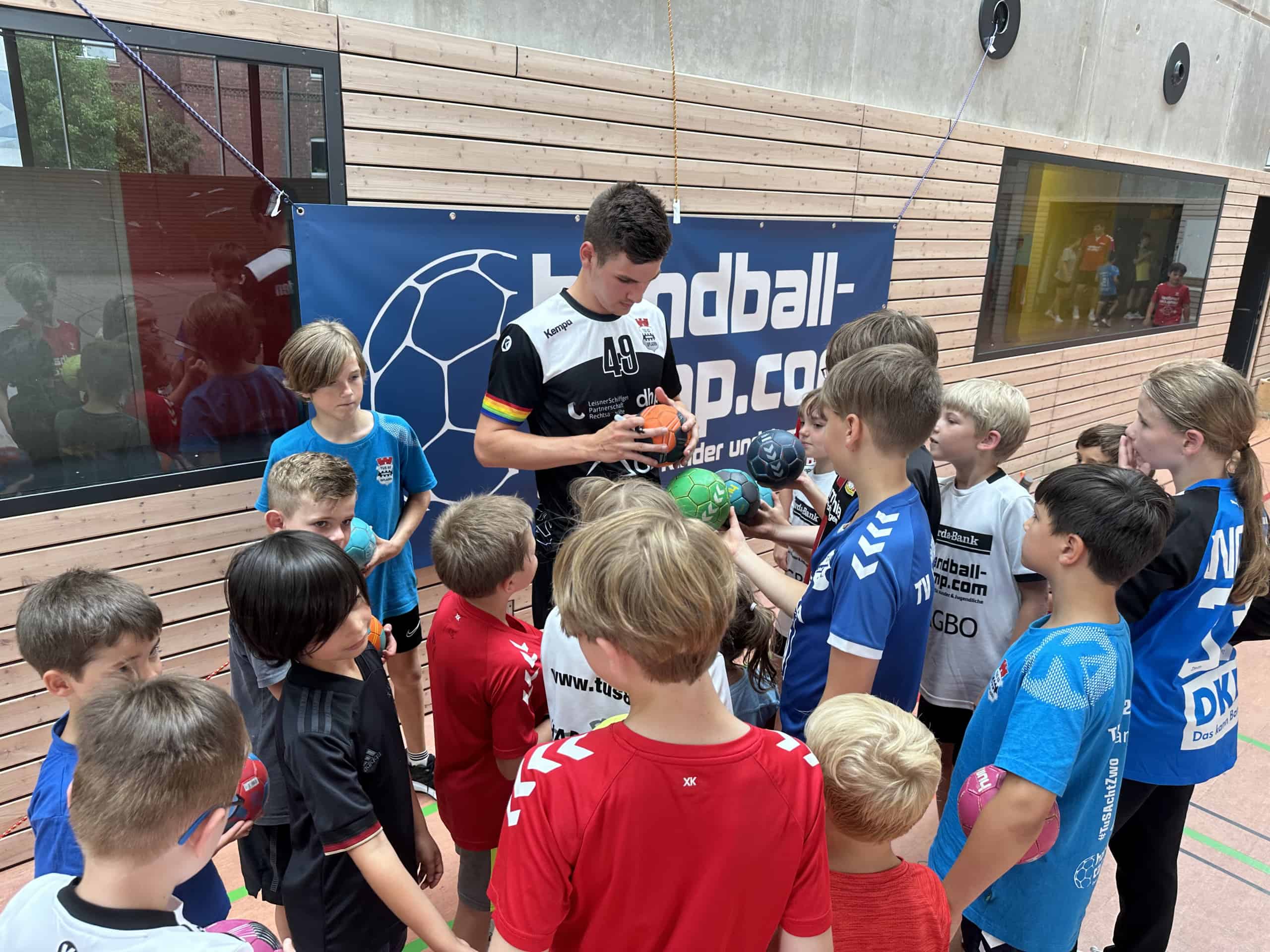 Handballcamp Kirchhain / Neustadt - HUMMEL Handballcamps 2026