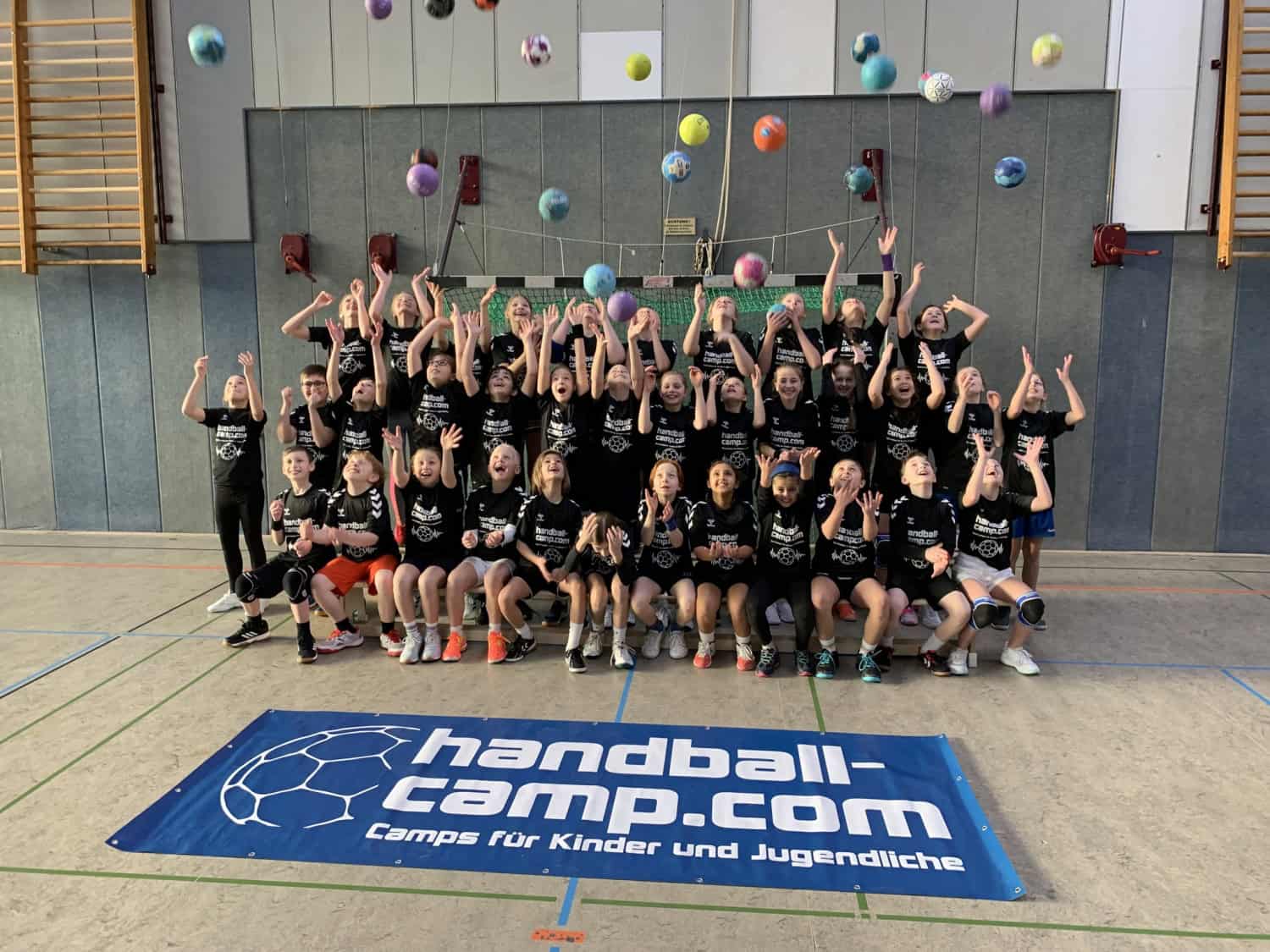 Unsere Tages-Camps - HUMMEL Handballcamps 2026